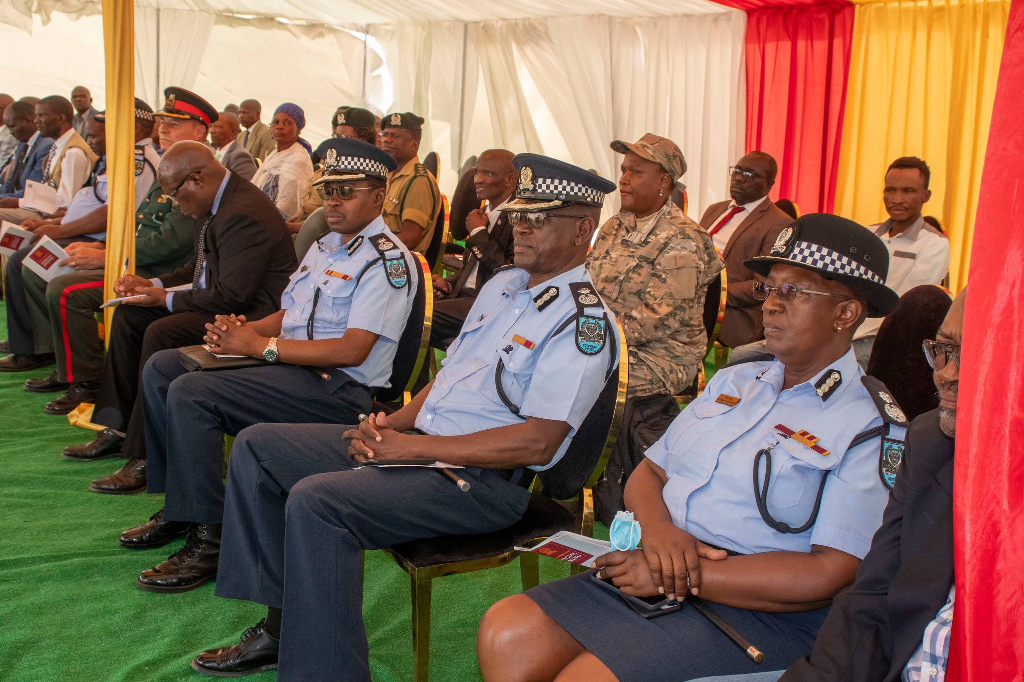 Botswana Defense Minister inaugurates Kaudwane Police Post